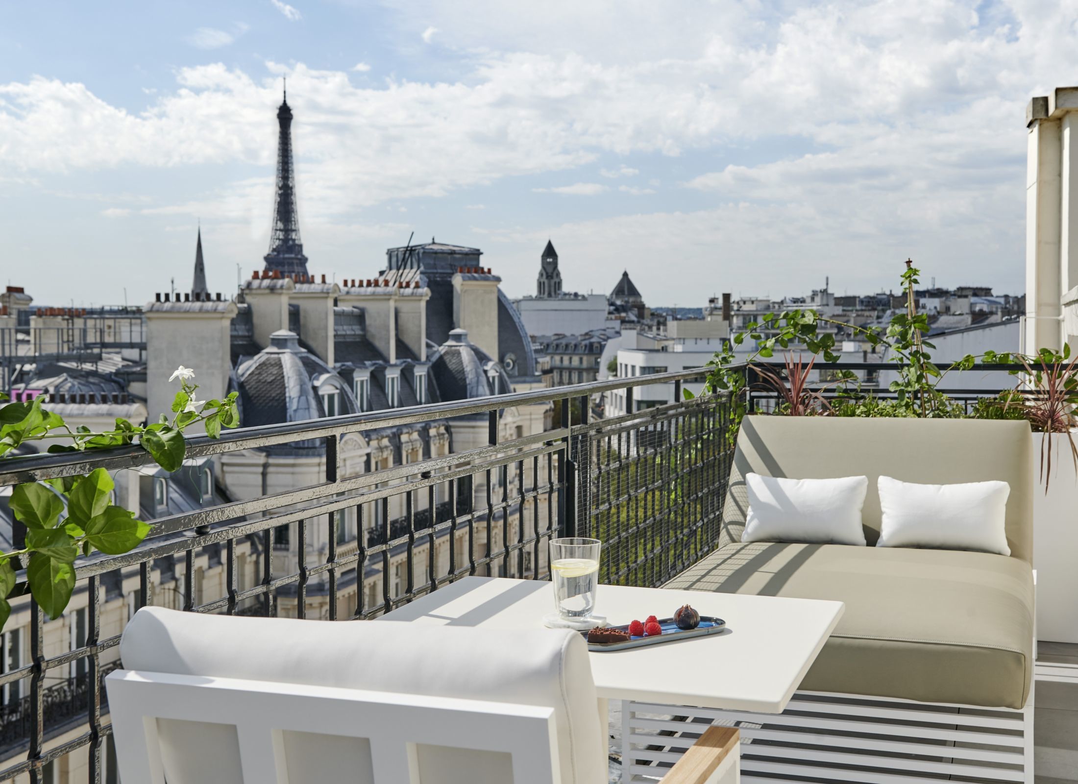Hotel Lancaster Paris ***** | OFFICIAL SITE | 5 Star Hotel Champs Elysees